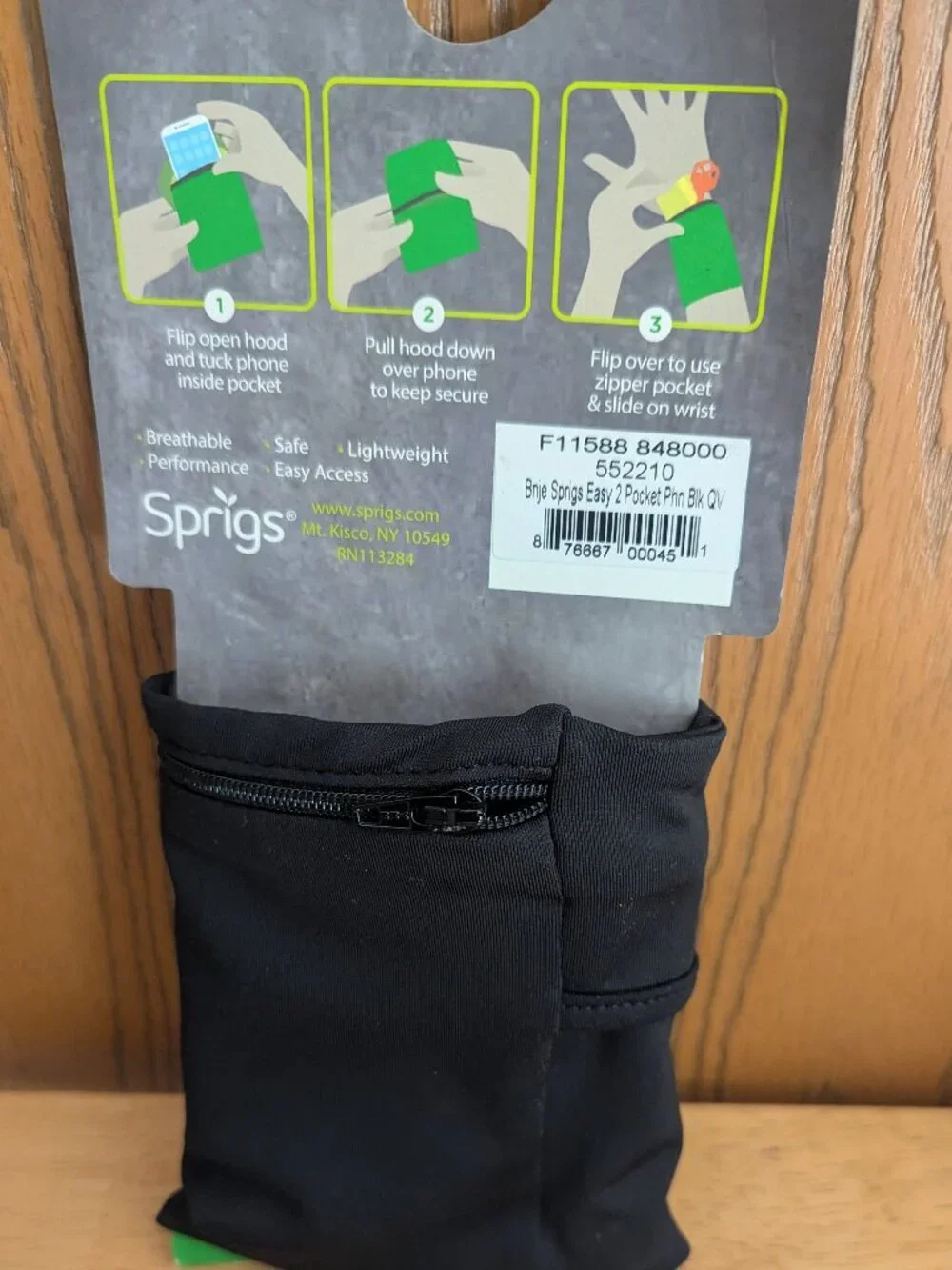 Sprigs | Accessories | New Sprigs Banjees Wrist Wallet 2 Pocket Black ...